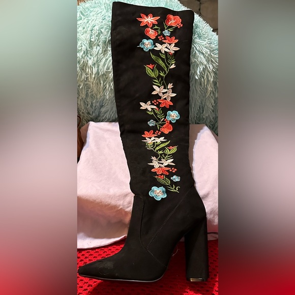 Shoes | Tall Black Flowered Boots All Man Made Materials | Poshmark